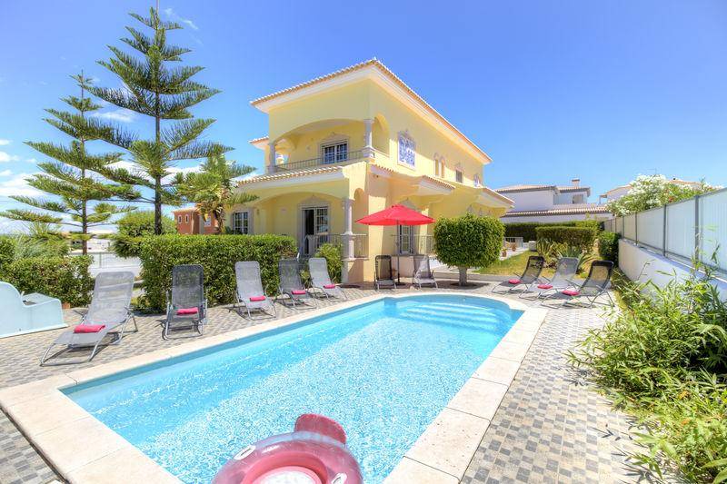 250 M² Ferienhaus ∙ 6 Schlafzimmer ∙ 12 Gäste - Ferragudo