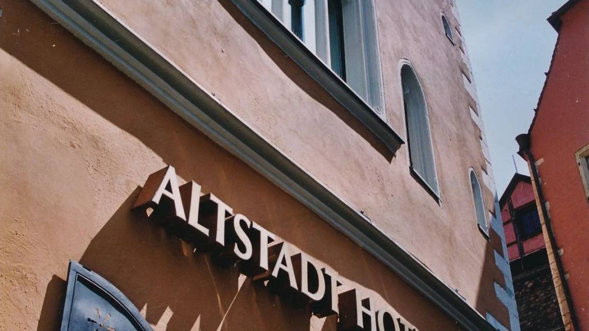 16 M² Hotel ∙ 1 Guest - Regensburg