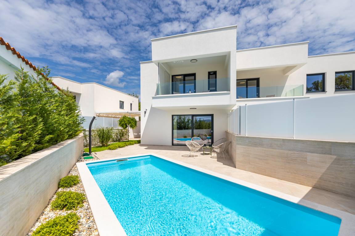 115 M² Villa ∙ 3 Habitaciones ∙ 8 Huéspedes - Cres