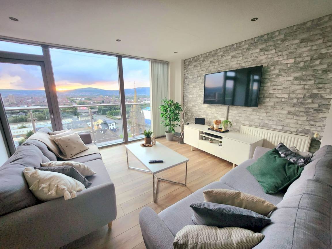 56 M² Apartment ∙ 2 Bedrooms ∙ 4 Guests - Belfast