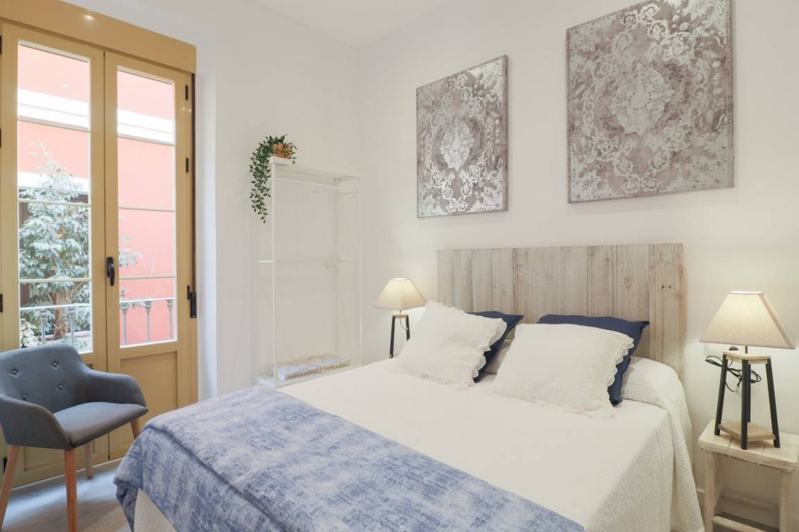 65 M² Apartment ∙ 2 Bedrooms ∙ 6 Guests - Málaga