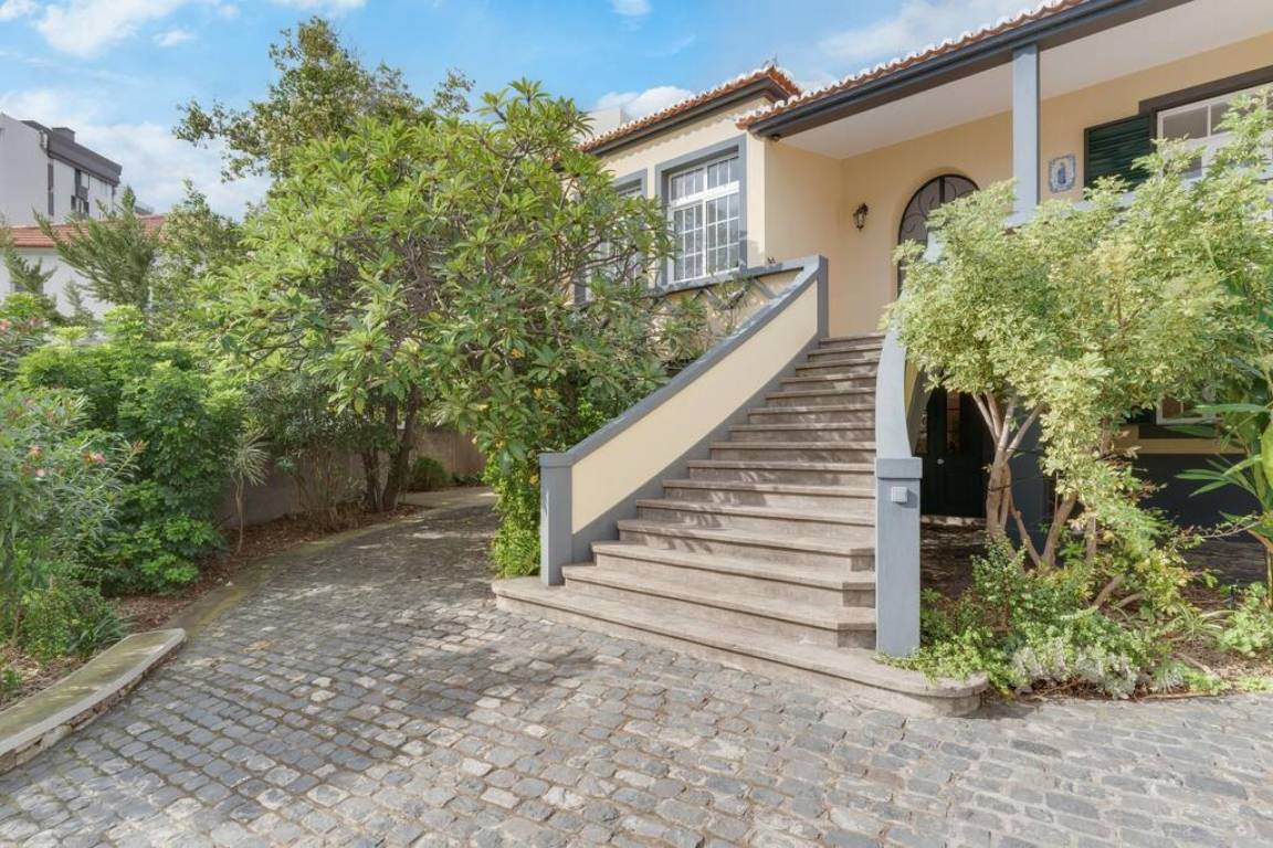Ferienhaus ∙ 4 Schlafzimmer ∙ 6 Gäste - Funchal