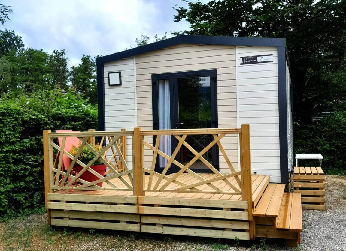 18 M² Mobil-home ∙ 1 Chambre ∙ 2 Personnes - Ain