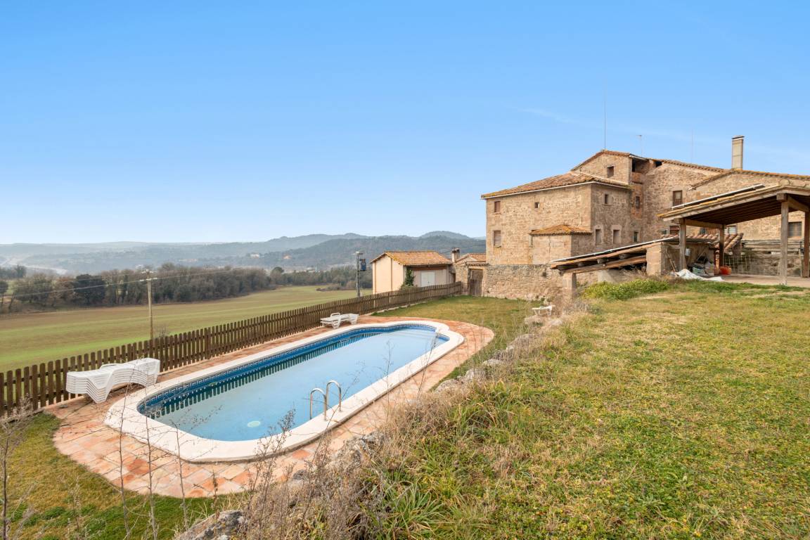 115 M² Casa ∙ 2 Habitaciones ∙ 7 Huéspedes - Berga