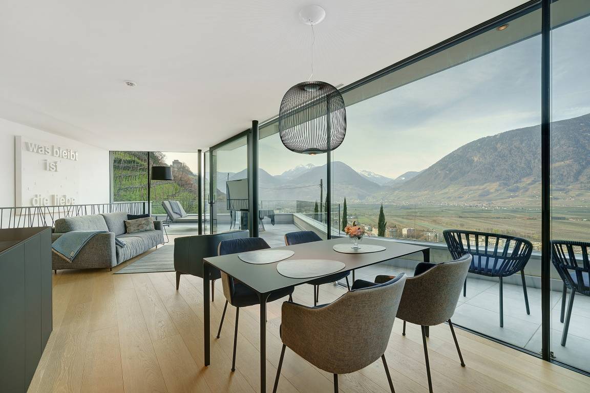 80 M² Ferienwohnung ∙ 1 Schlafzimmer ∙ 2 Gäste - Schenna