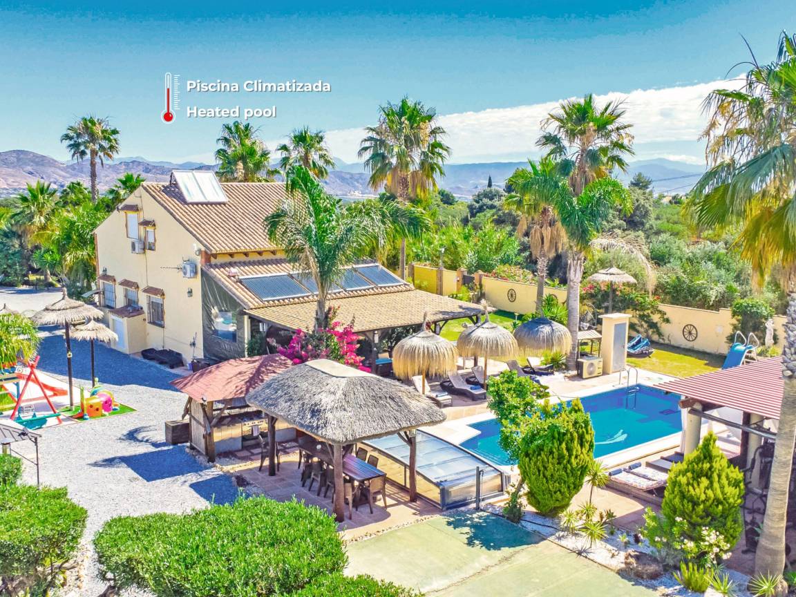 331 M² Villa ∙ 7 Habitaciones ∙ 17 Huéspedes - Alhaurín el Grande