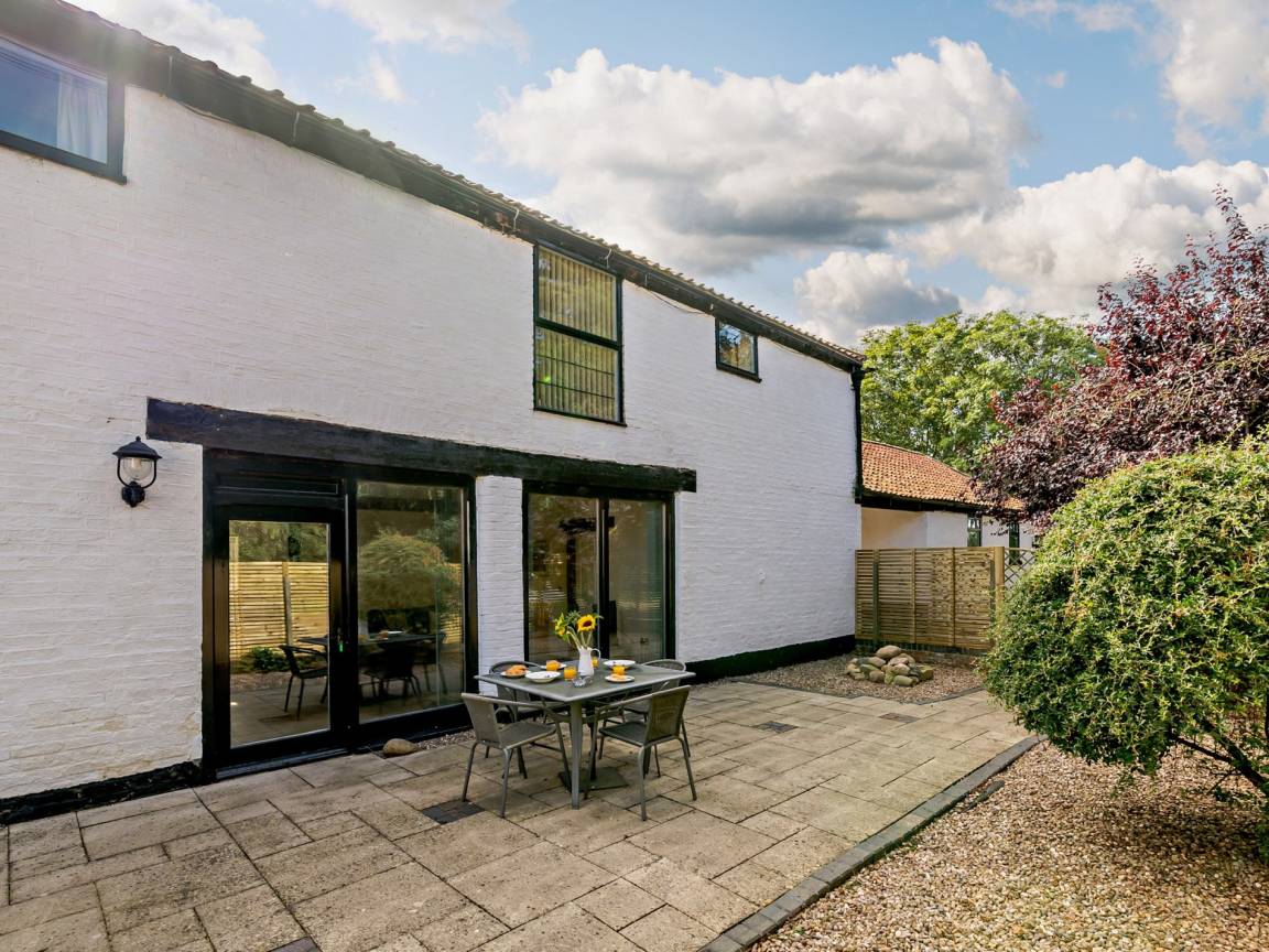 Cottage ∙ 2 Bedrooms ∙ 5 Guests - Retford