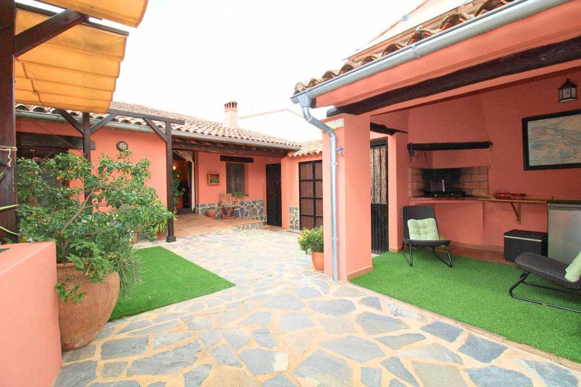 110 M² Casa ∙ 2 Habitaciones ∙ 4 Huéspedes - Almonaster la Real