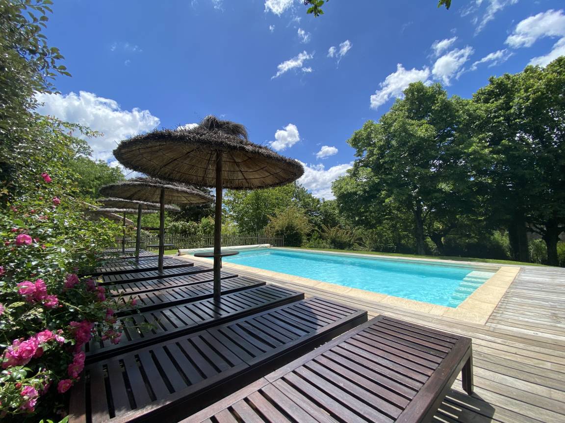 360 M² Gîte ∙ 11 Bedrooms ∙ 22 Guests - Ardèche