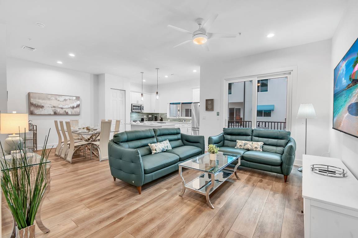 245 M² House ∙ 5 Bedrooms ∙ 14 Guests - Treasure Island, FL
