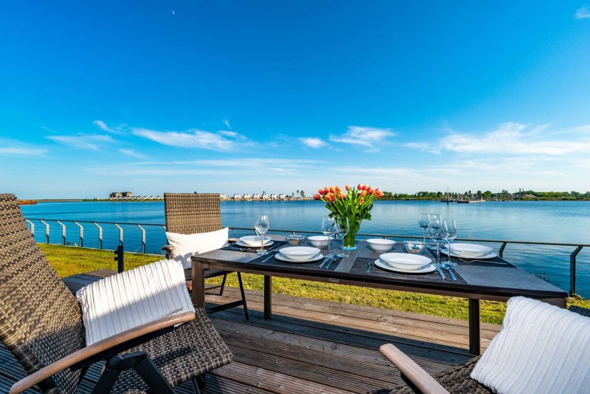 83 M² Appartement ∙ 2 Chambres ∙ 6 Personnes - Olpenitz