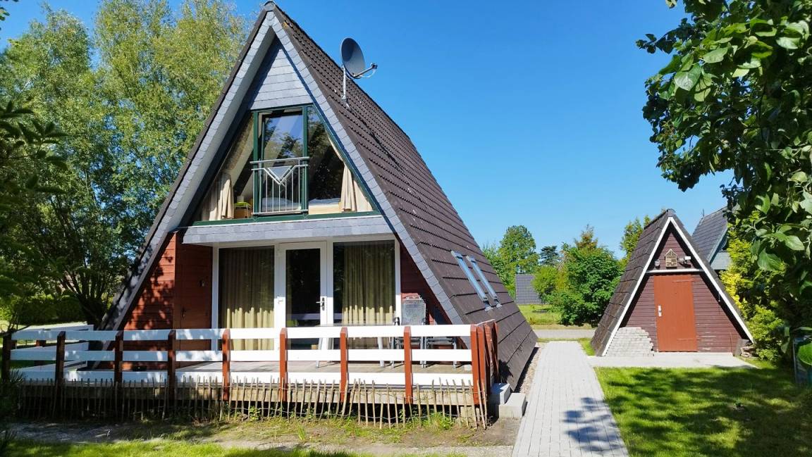 82 M² Ferienhaus ∙ 3 Schlafzimmer ∙ 6 Gäste - Nordenham