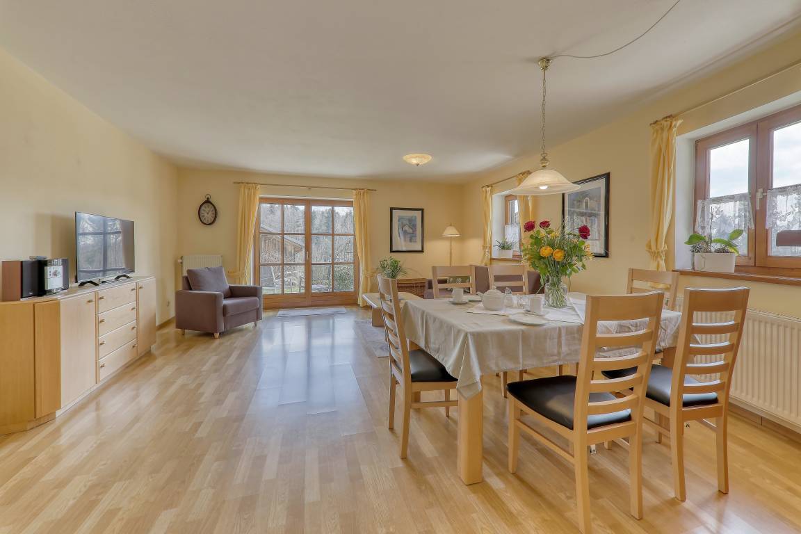 73 M² Apartment ∙ 3 Bedrooms ∙ 6 Guests - Spiegelau