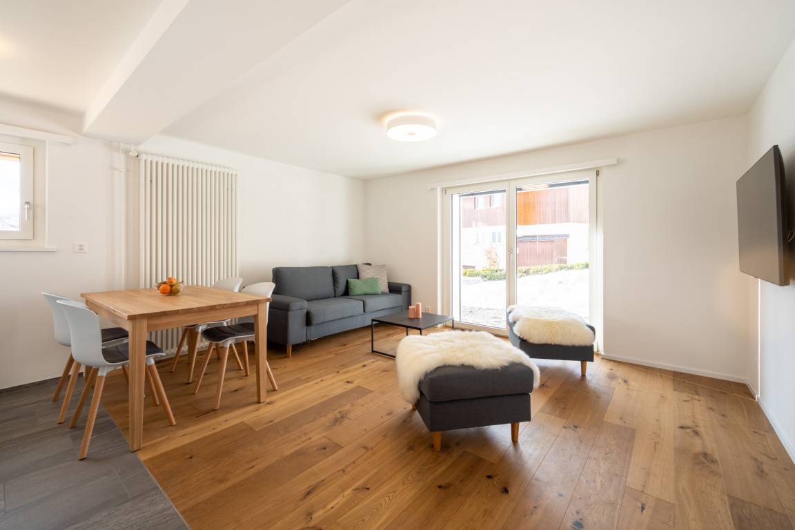 63 M² Apartment ∙ 2 Bedrooms ∙ 4 Guests - Flims