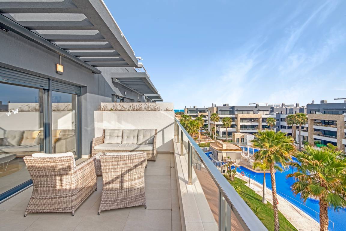 80 M² Apartment ∙ 2 Bedrooms ∙ 4 Guests - Torrevieja