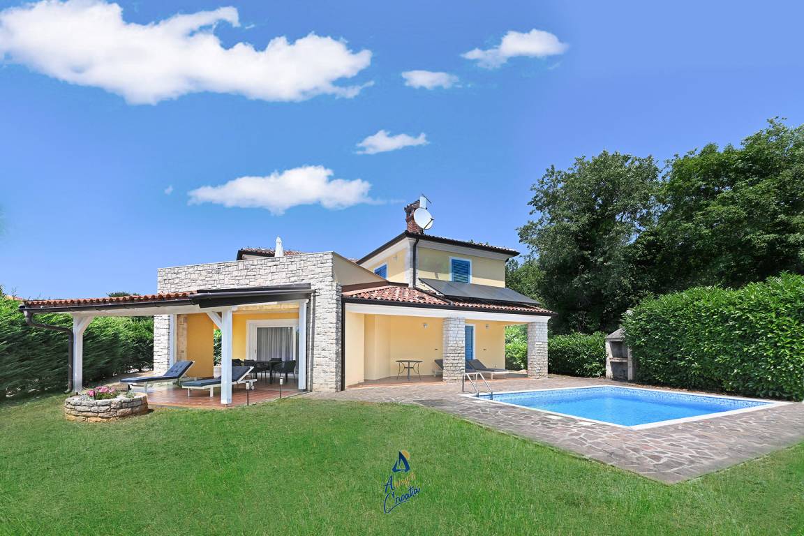 189 M² Villa ∙ 3 Makuuhuonetta ∙ 6 Vierasta - Umag