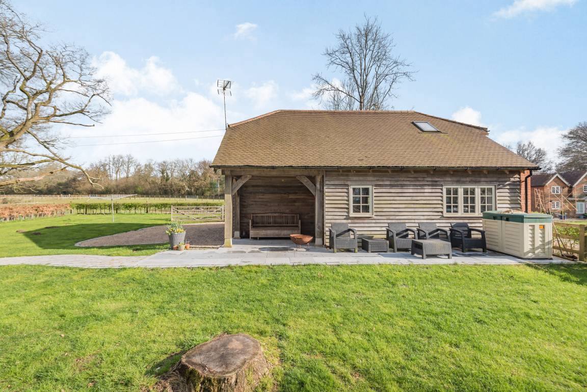 Cottage ∙ 2 Bedrooms ∙ 4 Guests - Petersfield
