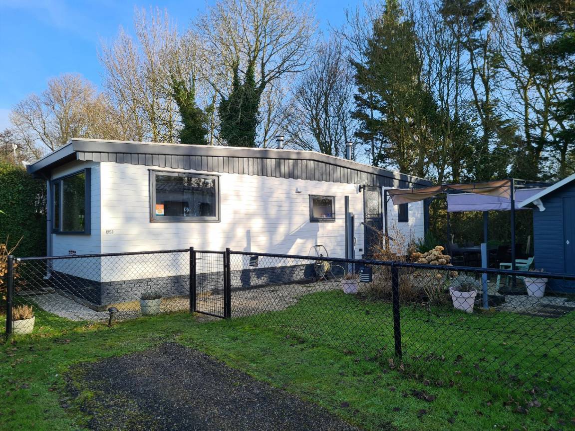 35 M² Ferienhaus ∙ 2 Schlafzimmer ∙ 4 Gäste - Kamperland