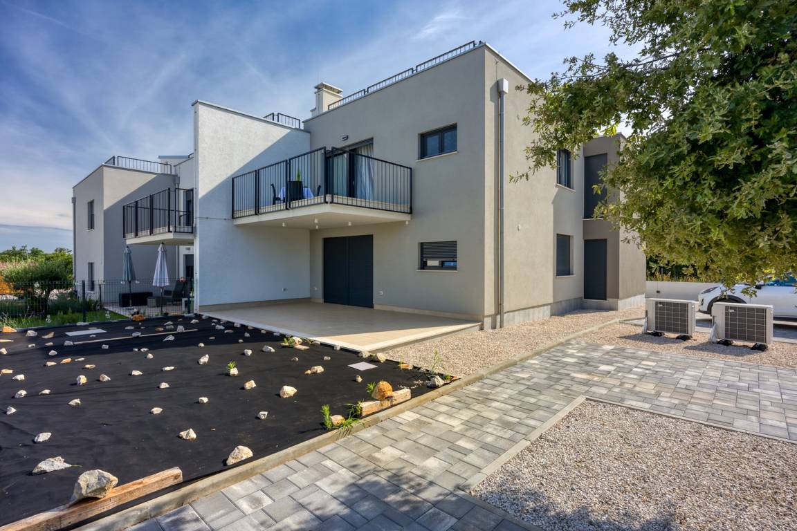 75 M² Apartment ∙ 2 Bedrooms ∙ 4 Guests - Novigrad