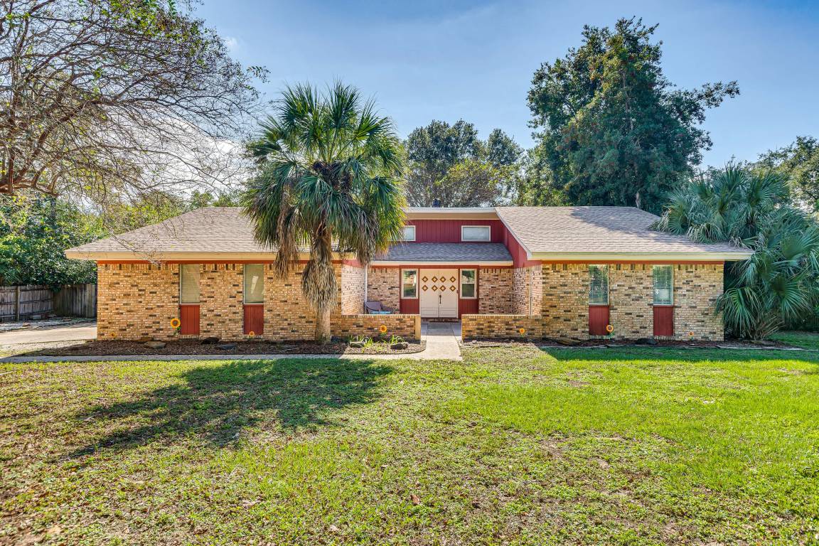 146 M² Villa ∙ 3 Bedrooms ∙ 8 Guests - Pensacola Beach, FL
