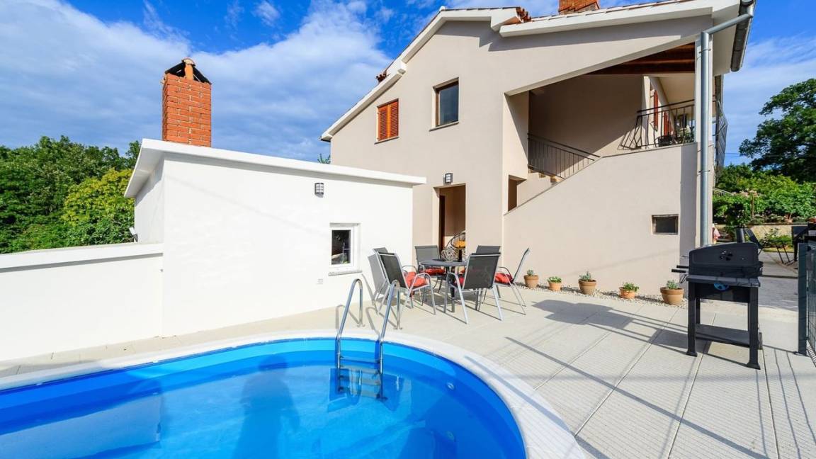 120 M² Apartment ∙ 3 Bedrooms ∙ 8 Guests - Labin