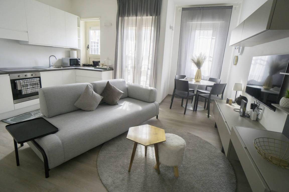 75 M² Appartamento ∙ 2 Camere Da Letto ∙ 4 Ospiti - Asti