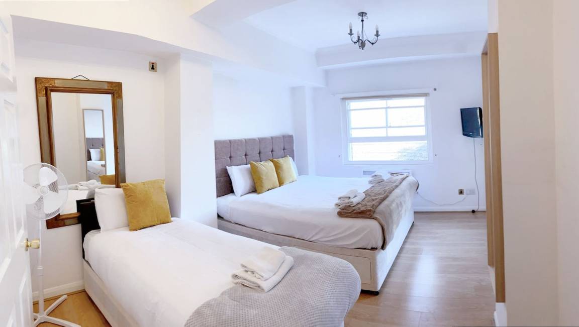 150 M² Apartment ∙ 2 Bedrooms ∙ 5 Guests - Chelsea
