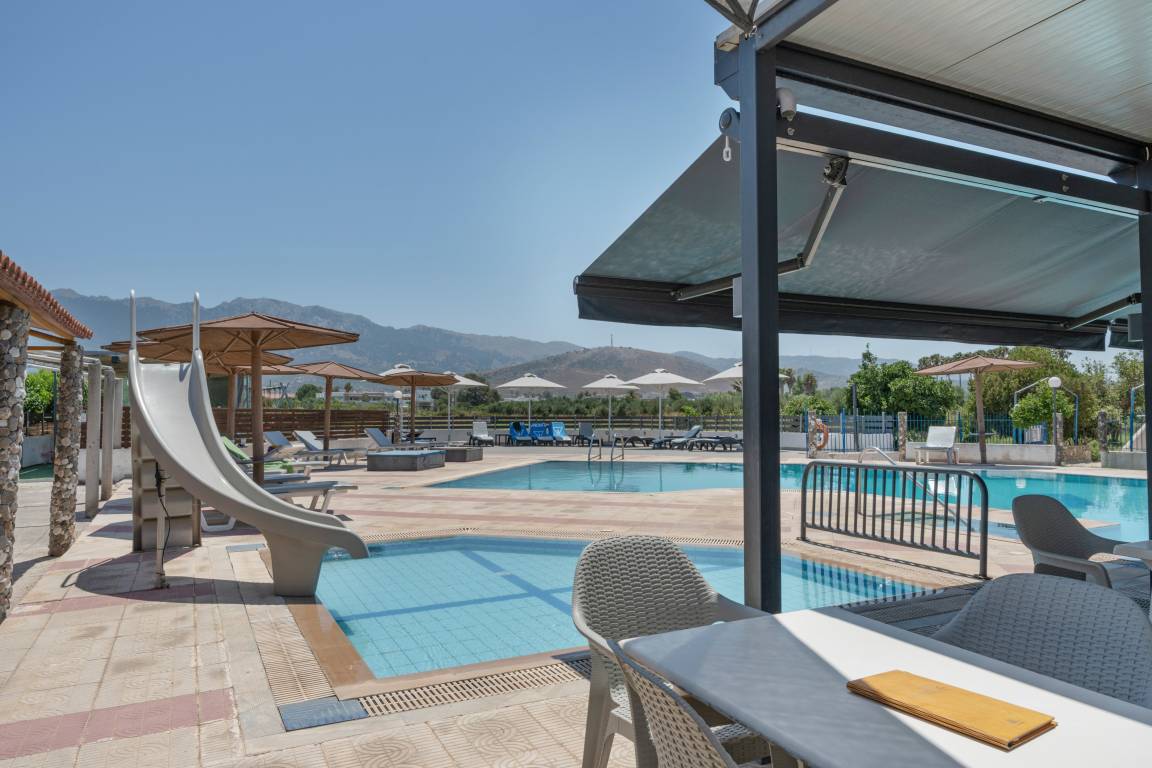 28 M² Estudio ∙ 1 Habitación ∙ 3 Huéspedes - Kos