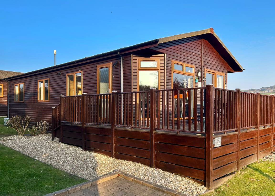 Chalet ∙ 3 Bedrooms ∙ 6 Guests - Tintagel