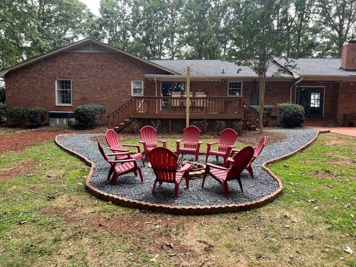House ∙ 4 Bedrooms ∙ 8 Guests - Wesley Chapel, NC