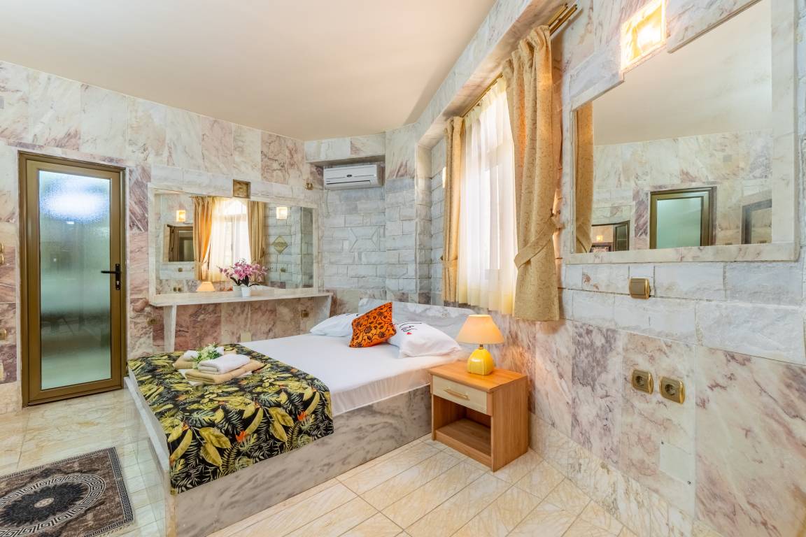 160 M² Villa ∙ 4 Chambres ∙ 8 Personnes - Paxos