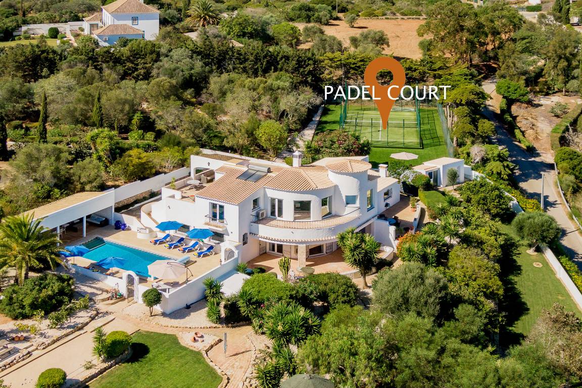 250 M² Villa ∙ 5 Bedrooms ∙ 10 Guests - Lagos