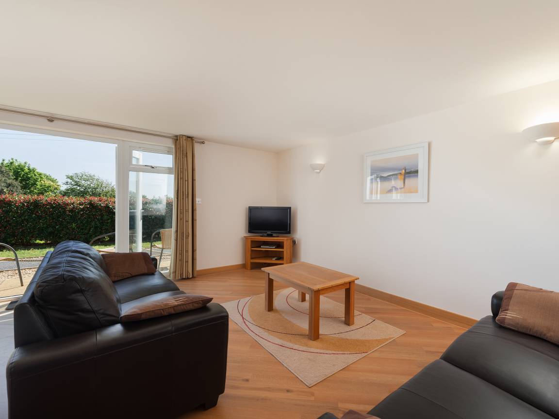 Apartment ∙ 3 Bedrooms ∙ 5 Guests - Exmouth