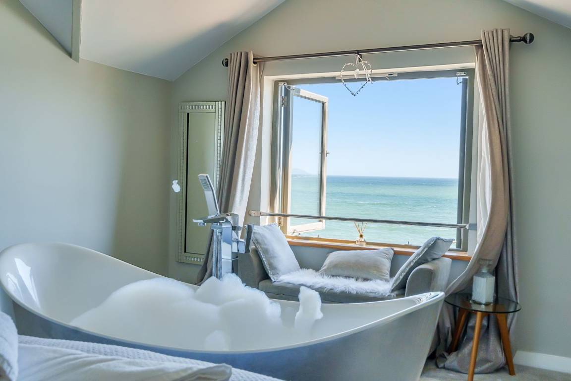 Cottage ∙ 2 Bedrooms ∙ 4 Guests - St Austell