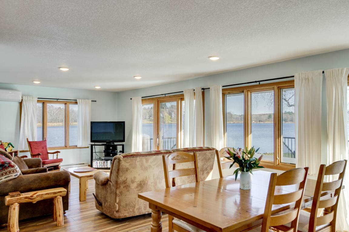 128 M² House ∙ 3 Bedrooms ∙ 8 Guests - Brainerd, MN