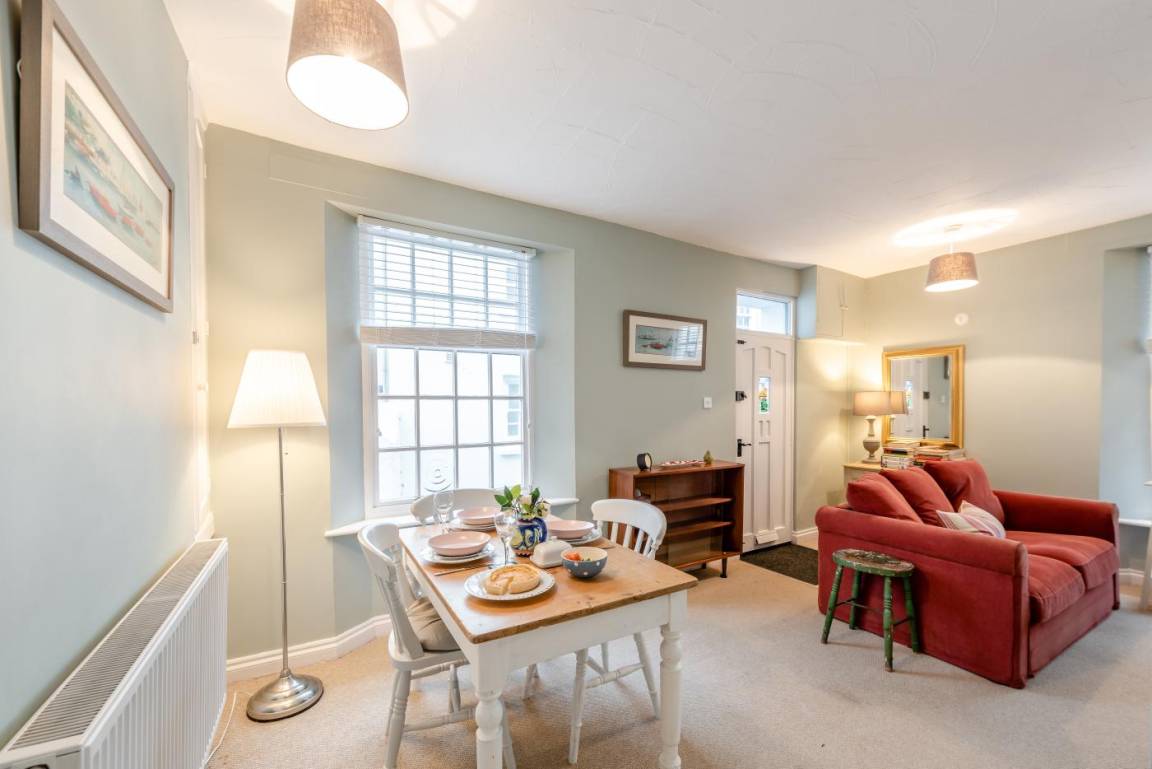 Cottage ∙ 2 Bedrooms ∙ 2 Guests - Appledore