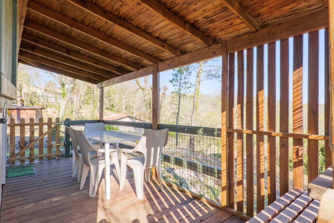 28 M² Ferienhaus ∙ 2 Schlafzimmer ∙ 5 Gäste - Balazuc