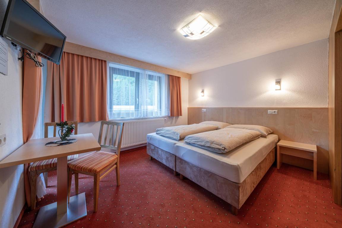 16 M² Hôtel ∙ 1 Chambre ∙ 2 Personnes - Sölden