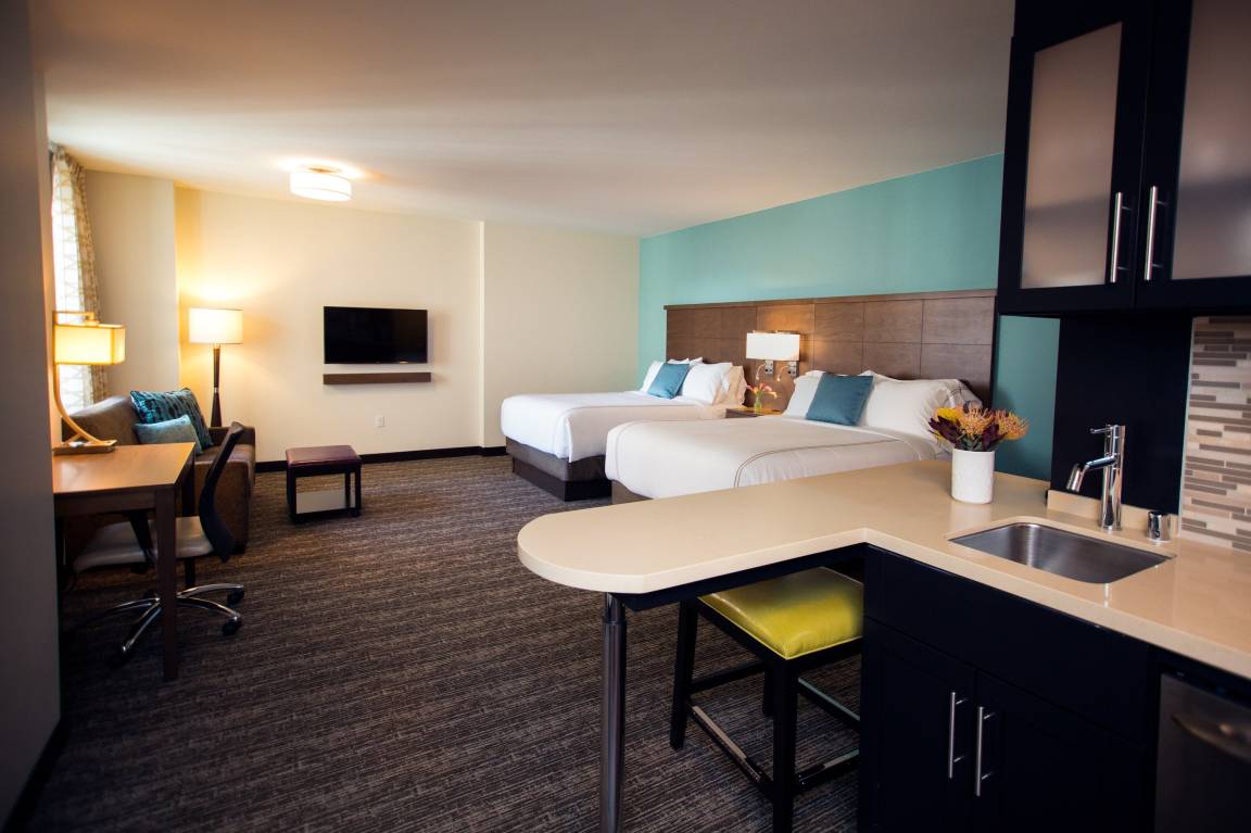 Hotel ∙ 1 Bedroom ∙ 6 Guests - Seattle, WA