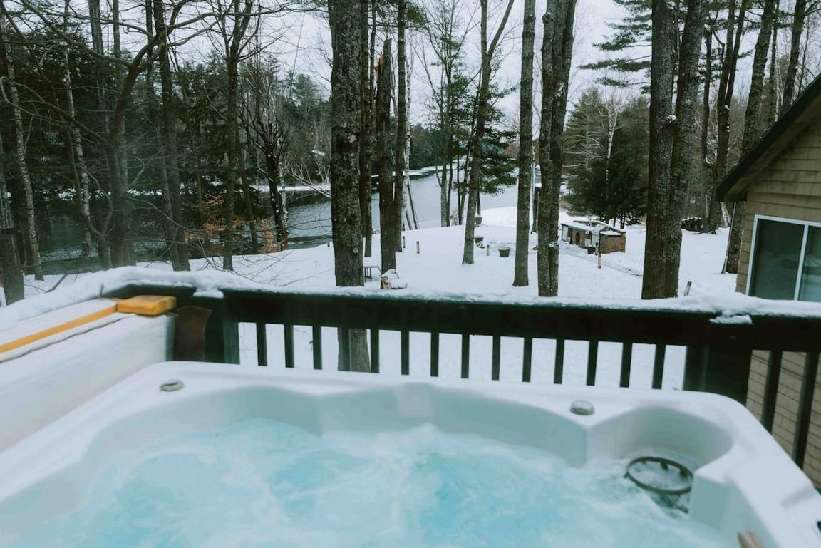 House ∙ 1 Bedroom ∙ 4 Guests - Waterville, ME