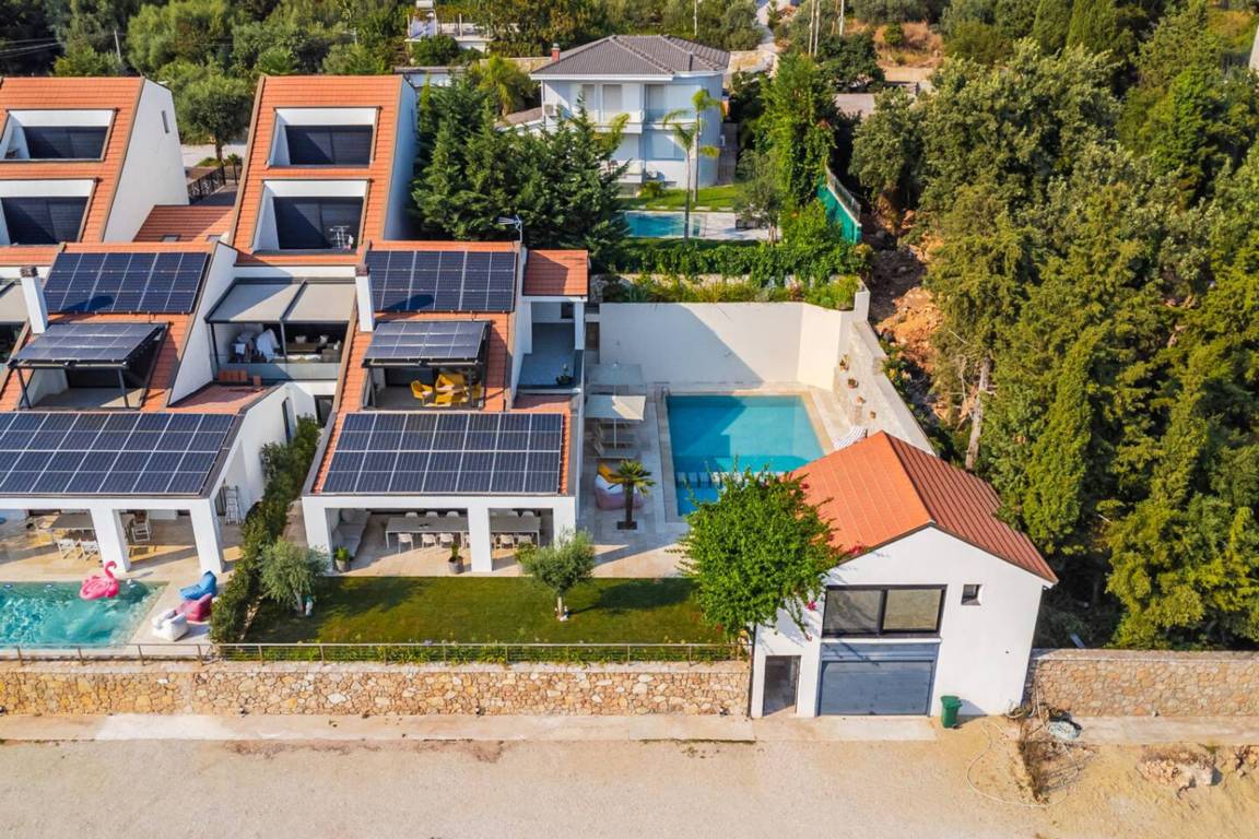 Villa ∙ 8 Bedrooms ∙ 16 Guests - Dhërmi