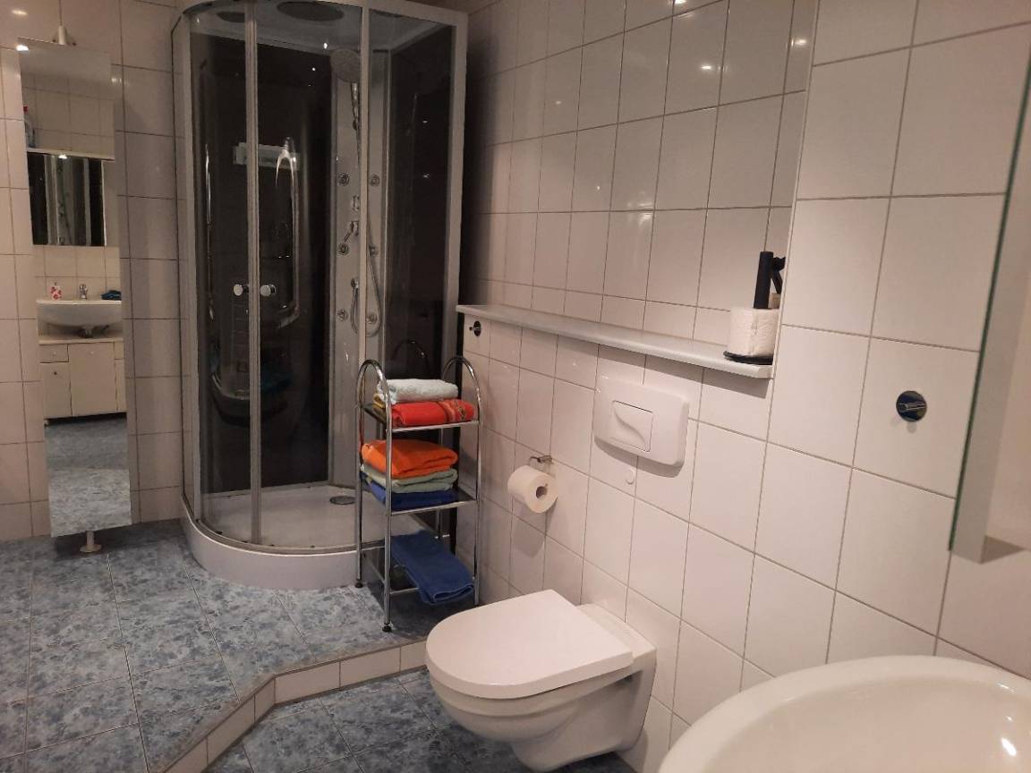 80 M² Ferienwohnung ∙ 2 Schlafzimmer ∙ 4 Gäste - Grafenau