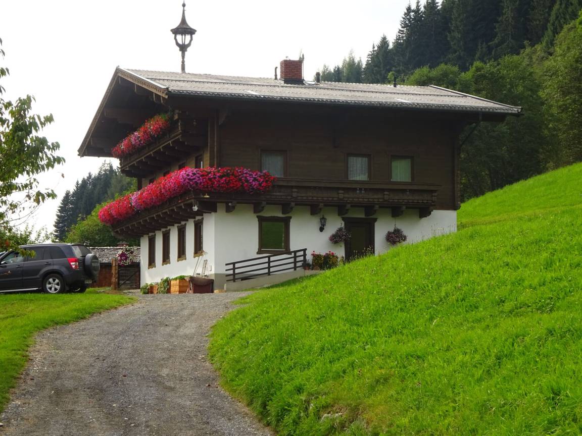 65 M² Ferienwohnung ∙ 2 Schlafzimmer ∙ 4 Gäste - Mittersill