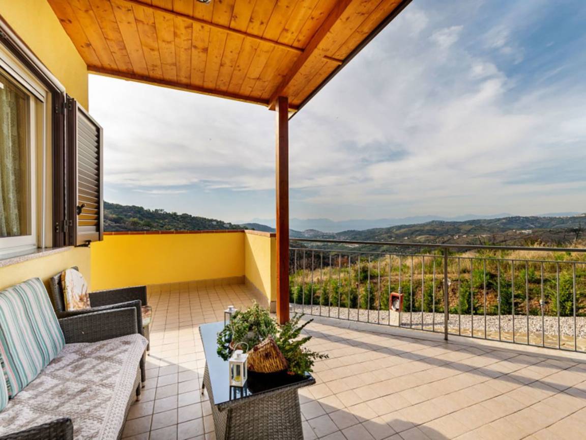 60 M² Huoneisto ∙ 2 Makuuhuonetta ∙ 5 Vierasta - San Mauro Cilento