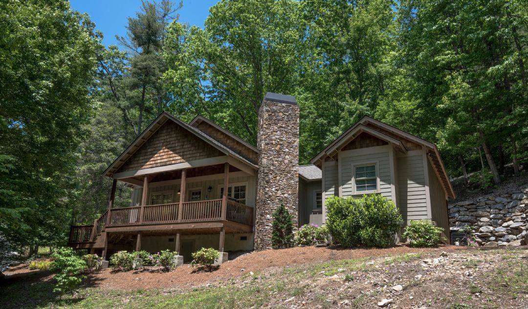 153 M² House ∙ 3 Bedrooms ∙ 6 Guests - Cashiers, NC