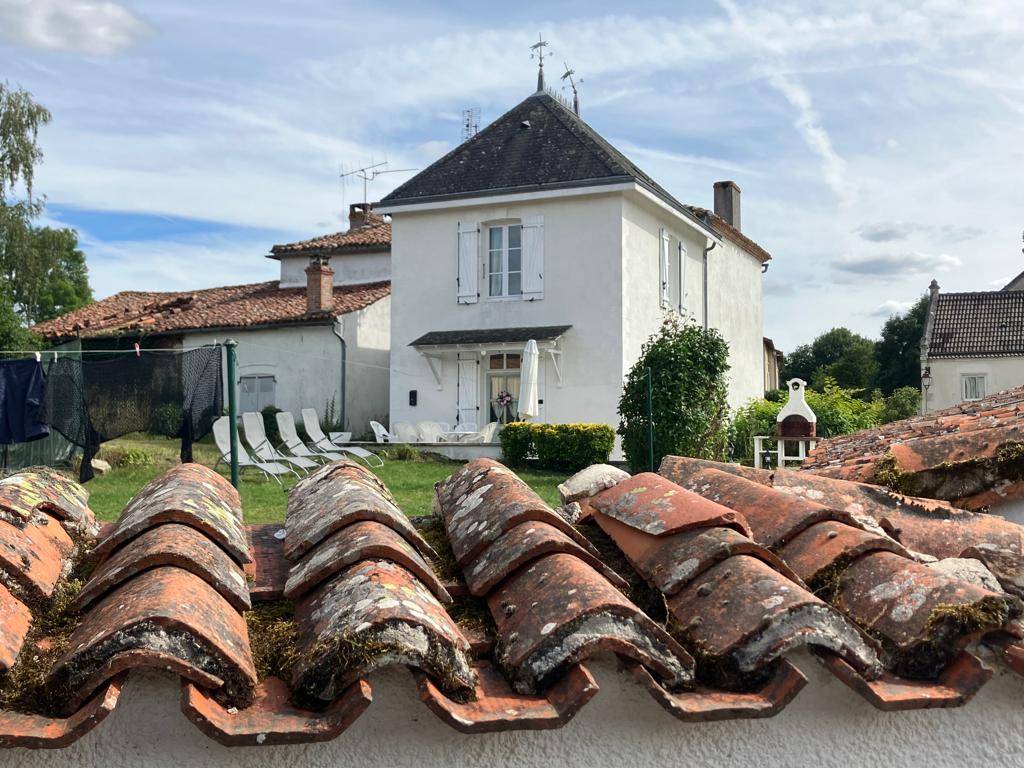 60 M² Huis ∙ 2 Slaapkamers ∙ 6 Gasten - Charente