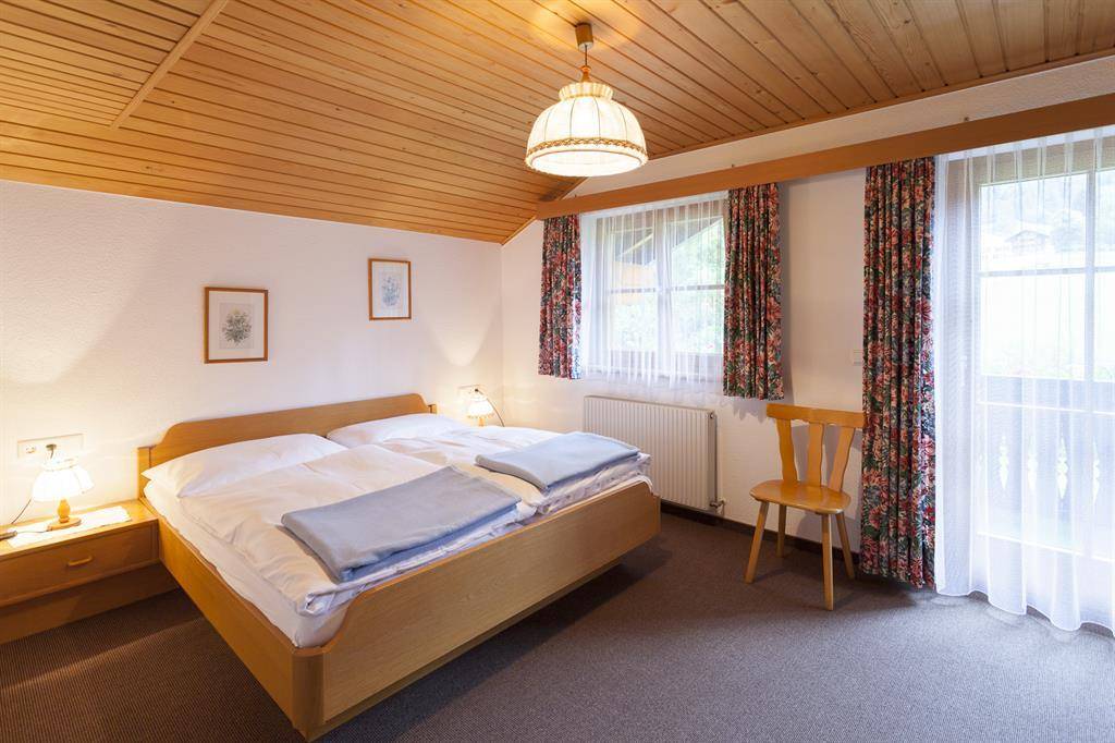 68 M² Ferienwohnung ∙ 2 Schlafzimmer ∙ 6 Gäste - Tschagguns