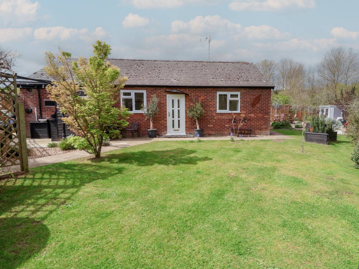 Cottage ∙ 3 Bedrooms ∙ 6 Guests - Woodbridge, UK