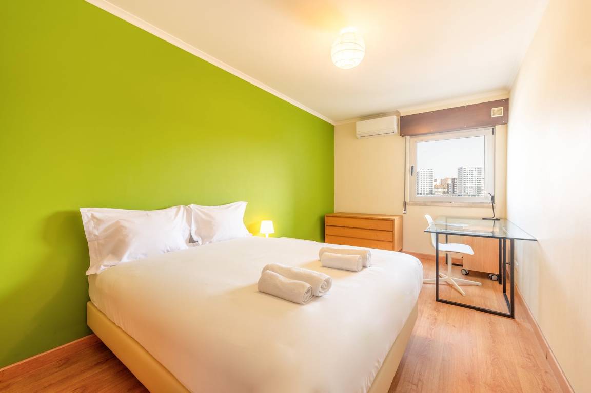 Apartamento ∙ 2 Quartos ∙ 4 Hóspedes - Póvoa de Santa Iria