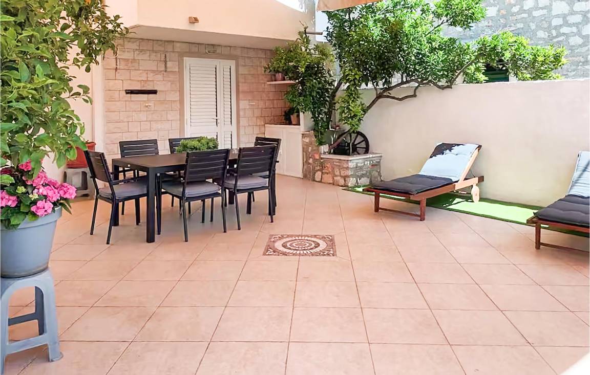 50 M² Apartment ∙ 2 Bedrooms ∙ 4 Guests - Supetar